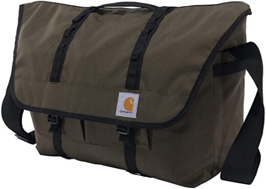 8 Favorite Essential Set Must-Haves to Take to Work - Magic Hour Blog